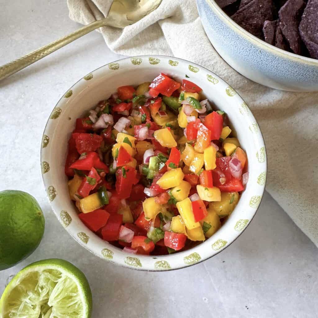 Fresh Mango Pico de Gallo, Easy and Quick Recipe - Mallory the ...